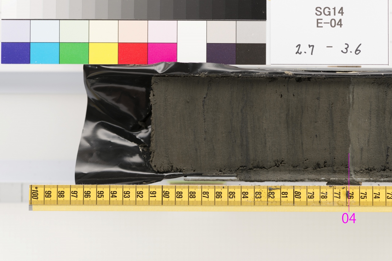 SG14 borehole gallery/E/E-04/E-04_727-1000